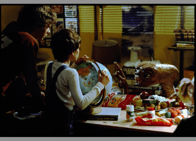 E.T. The Extra-Terrestrial Anniversary Edition Blu-ray™ Combo Pack ...