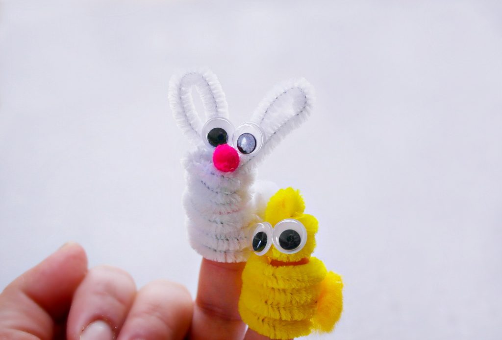 Easter Crafts for Preschoolers - DIY Bunny and Chick Finger Puppets