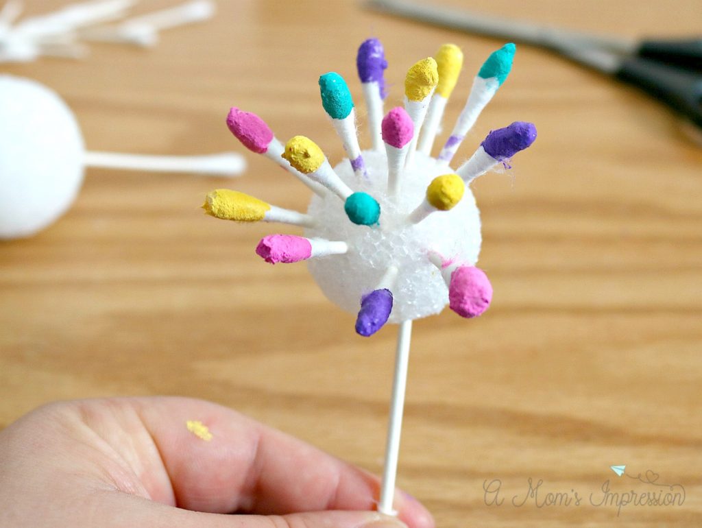Easy Flower Crafts for Kids - Adorable Q-Tip Flower