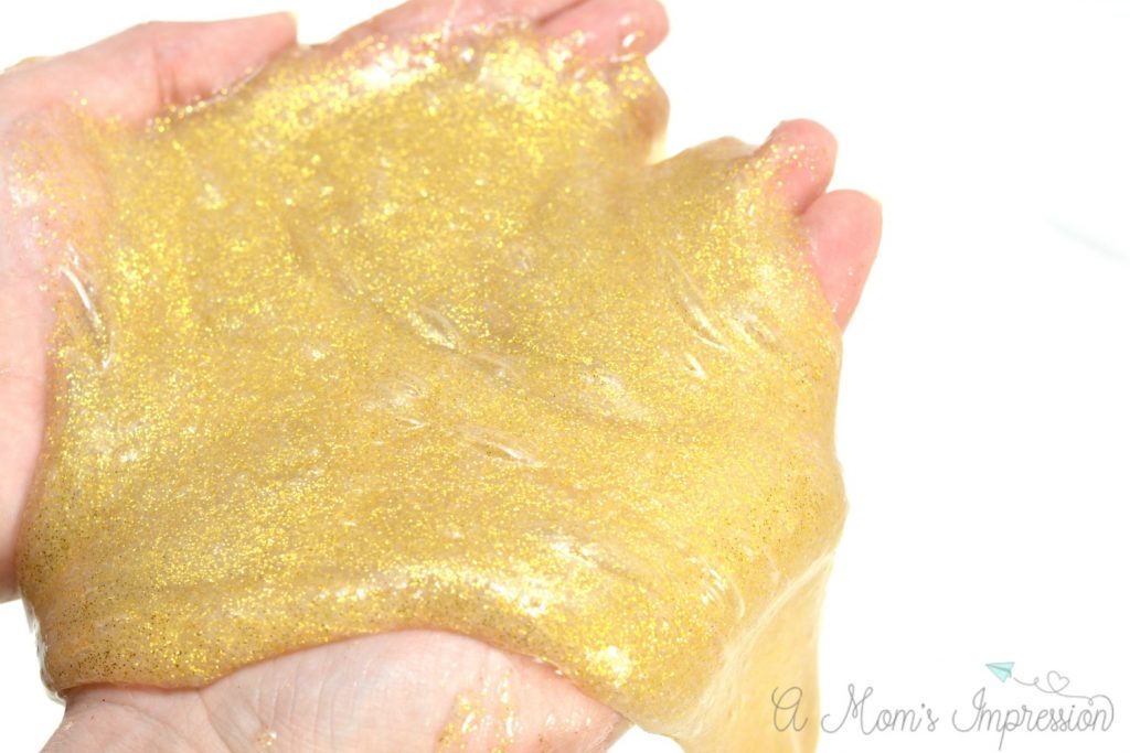 How to Make Easy Gold Glitter Slime (Without Borax)